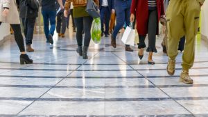 25 effective ways to drive more foot traffic to your retail store